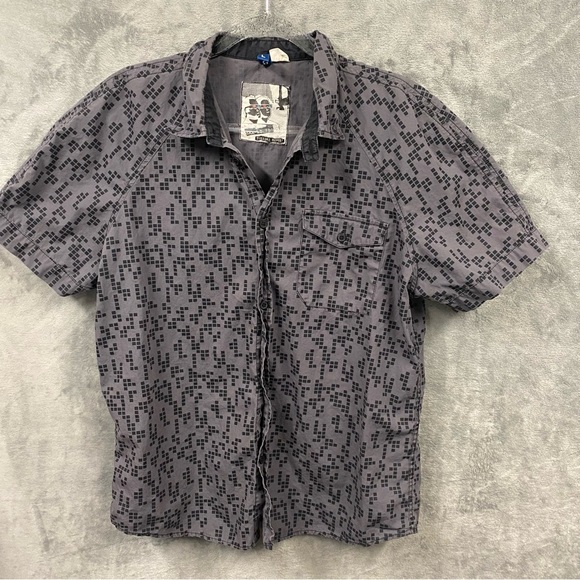Divided | Shirts | Hm Divided Skate Mens Button Shirt Grey With Black ...